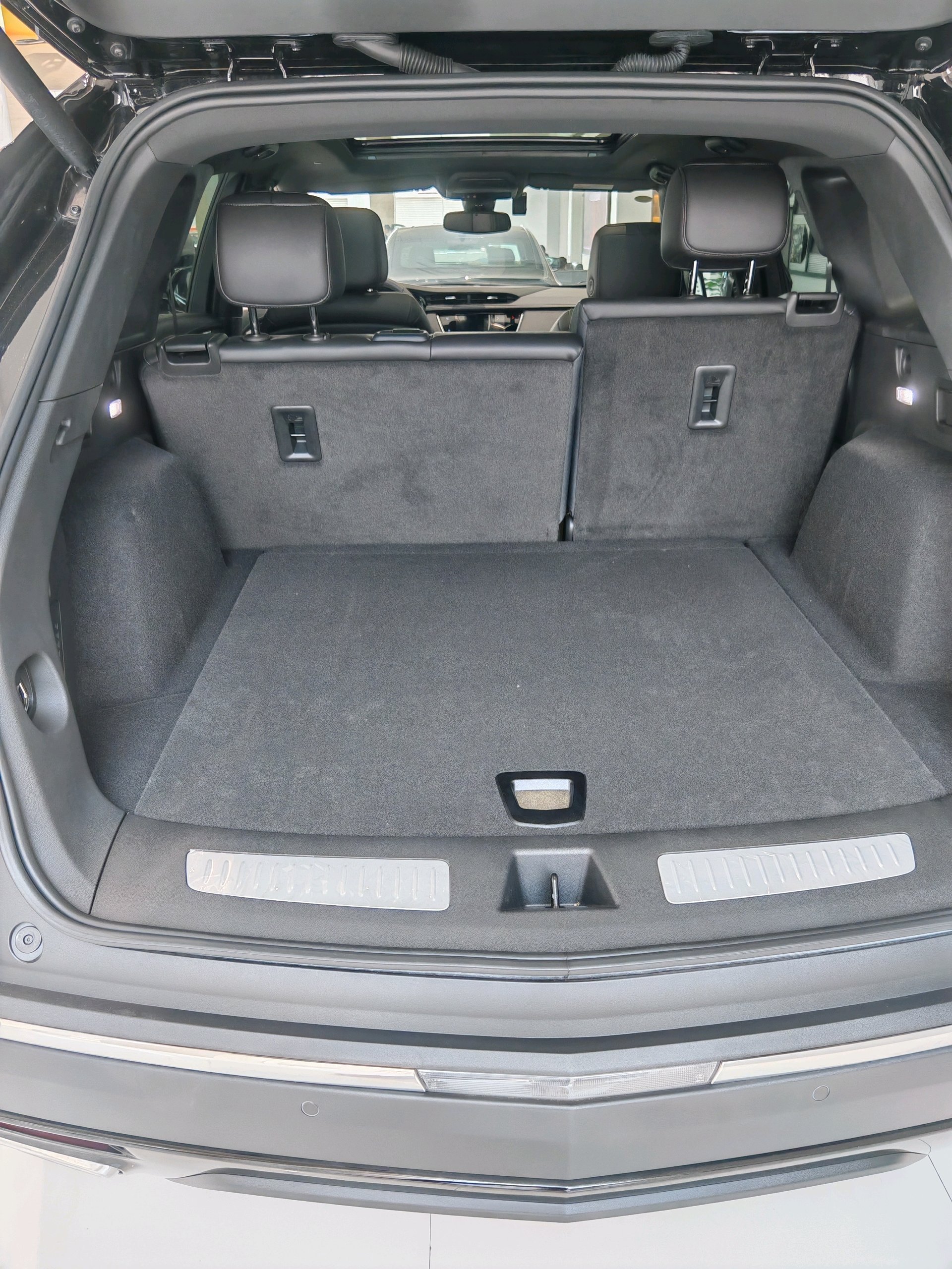 凯迪拉克XT5车型页